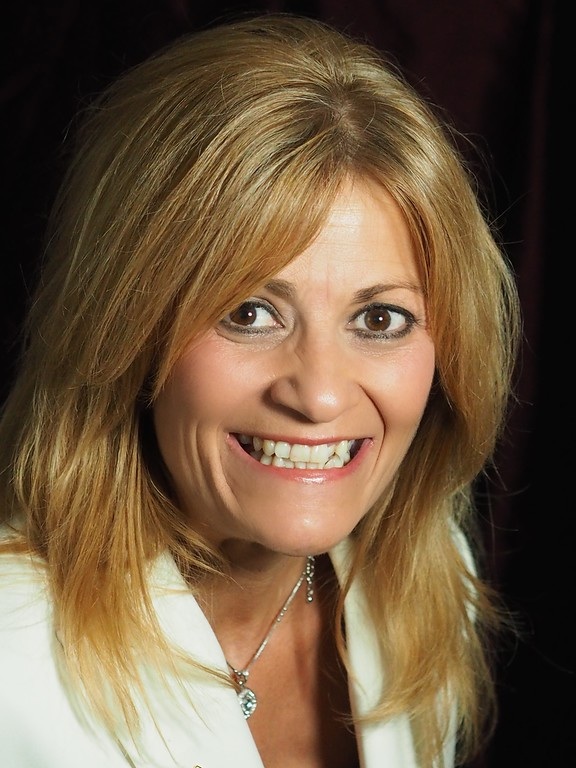 Candace Riedel's Instagram, Twitter & Facebook on IDCrawl