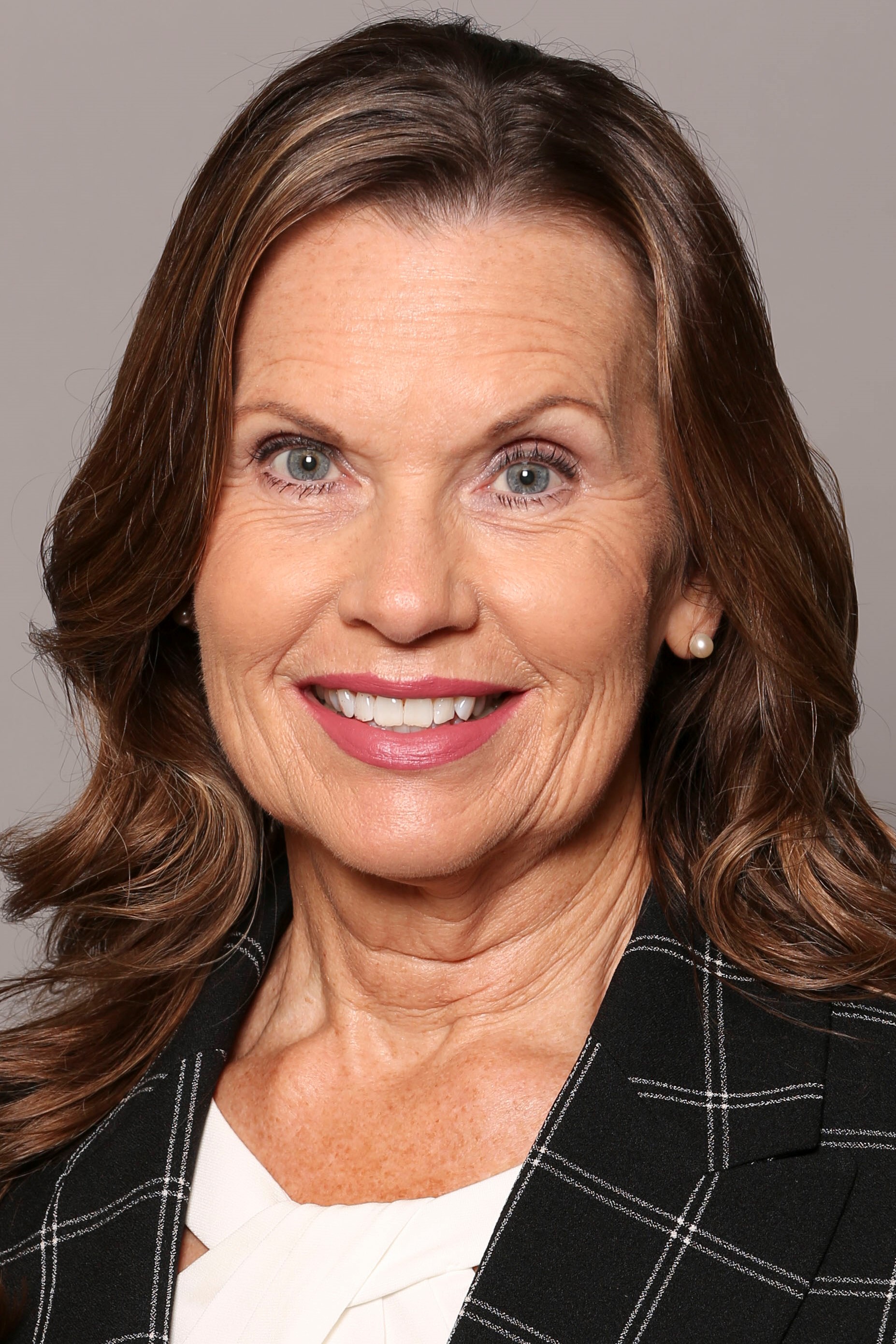 Lisa Hackworth - Real Estate Agent - ERA